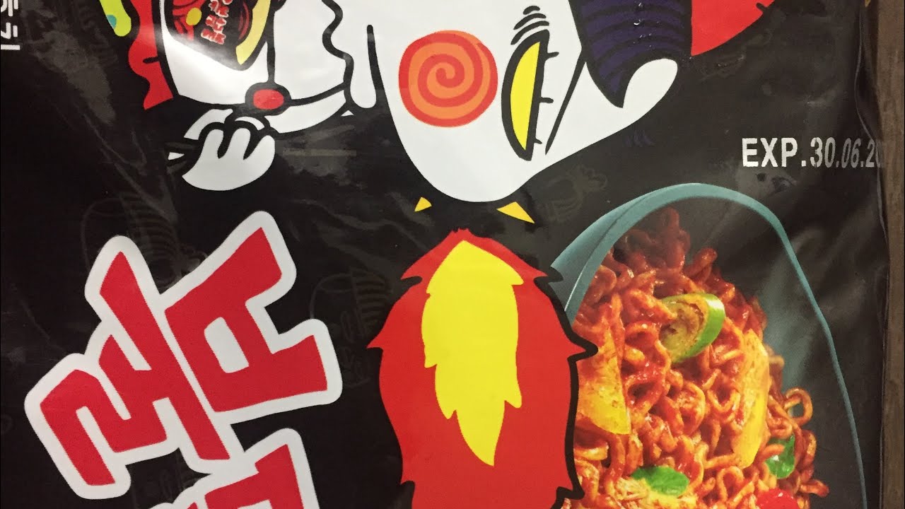 ăn khuya bằng mì siu cay hàn quốc!!! - YouTube