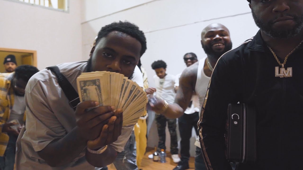 Lil Tee - Talking Crazy ft/ Carol Son (Official Video) - YouTube