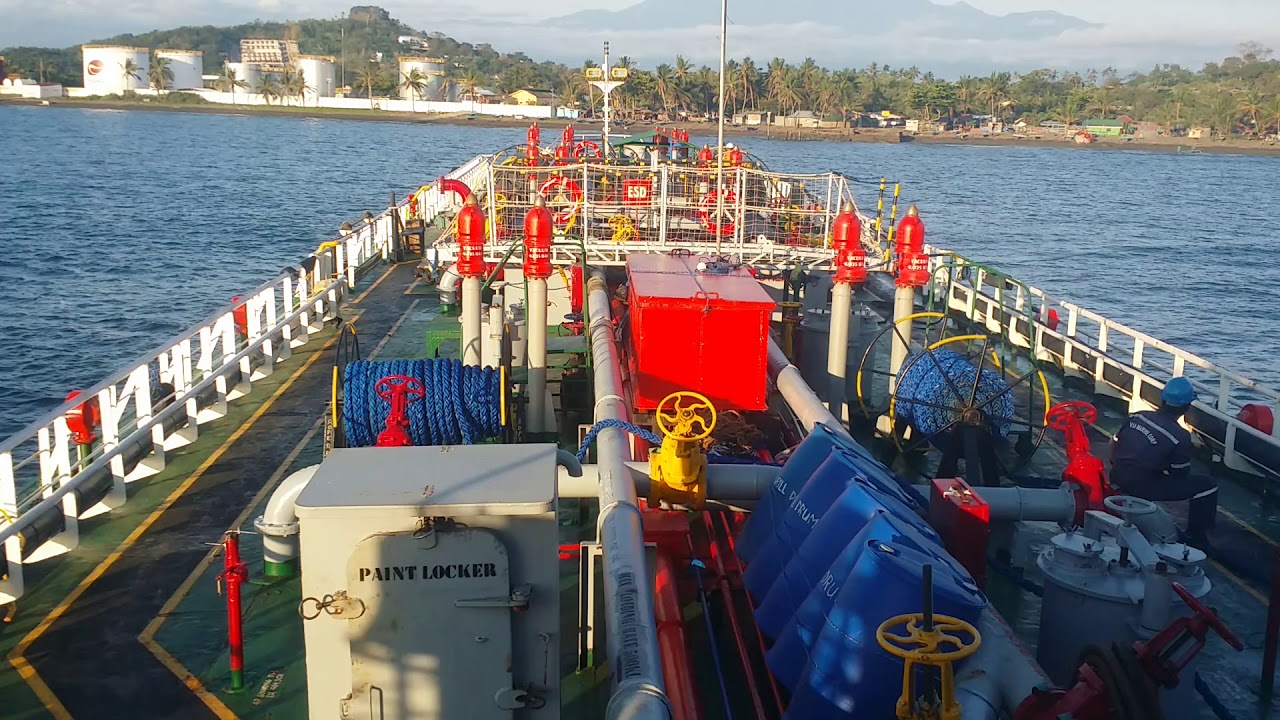 Shiphandling and maneuvering skills #01 - YouTube