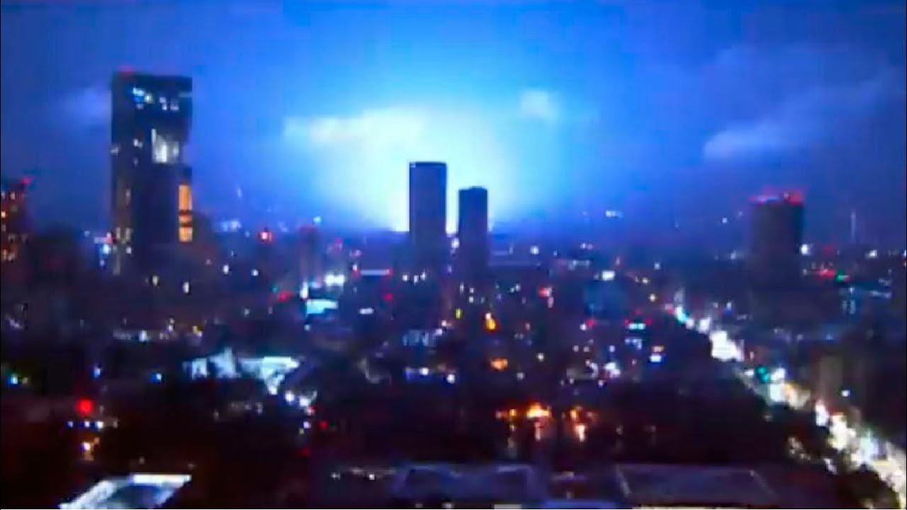 Earthquake & Strange Blue Lights In Mexico! 7.1 magnitude earthquake ...