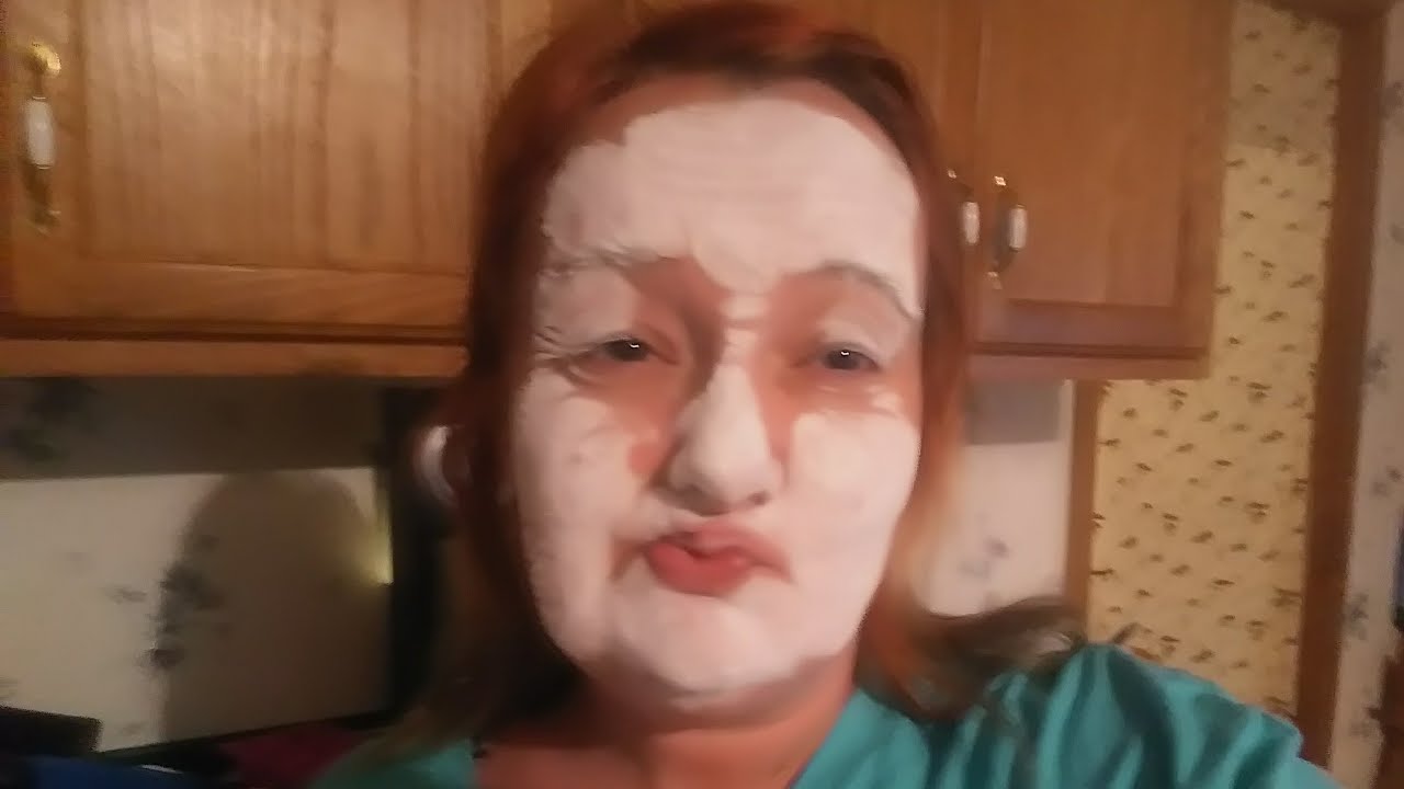 Flour In The Face Challange - YouTube