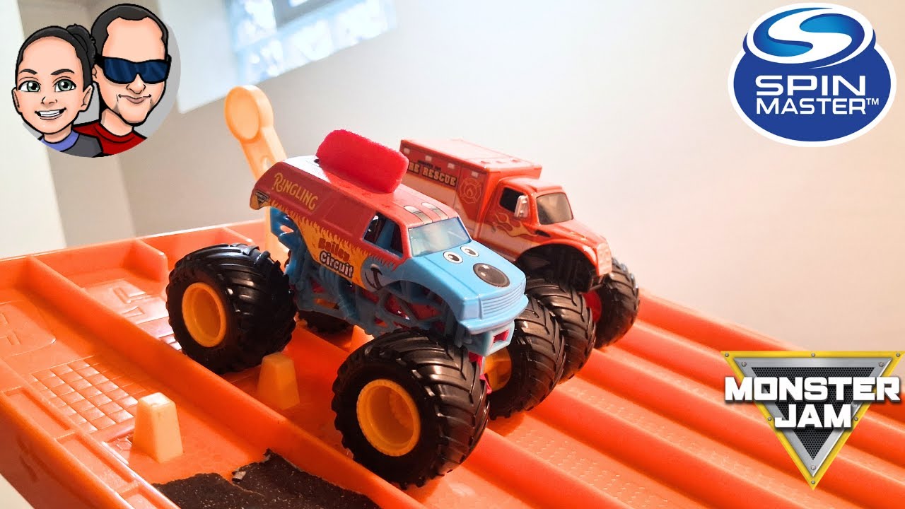 SPIN MASTER MONSTER JAM: The Ultimate Test: Subscriber RACE Loop Track ...