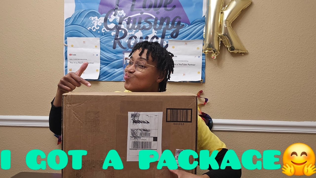 Hey Guys I Got Another PACKAGE From My Friend Let's See What's Inside🤔☺ ...