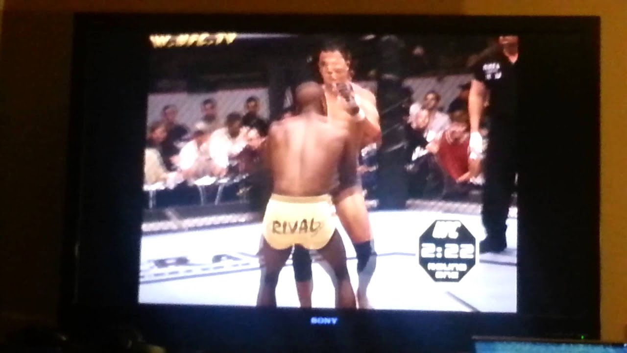 BJ Penn Ko's Din Thomas - YouTube