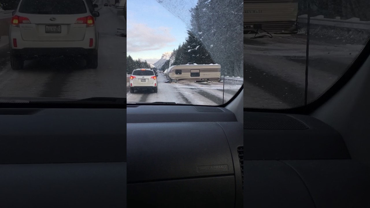 Camper crash - YouTube
