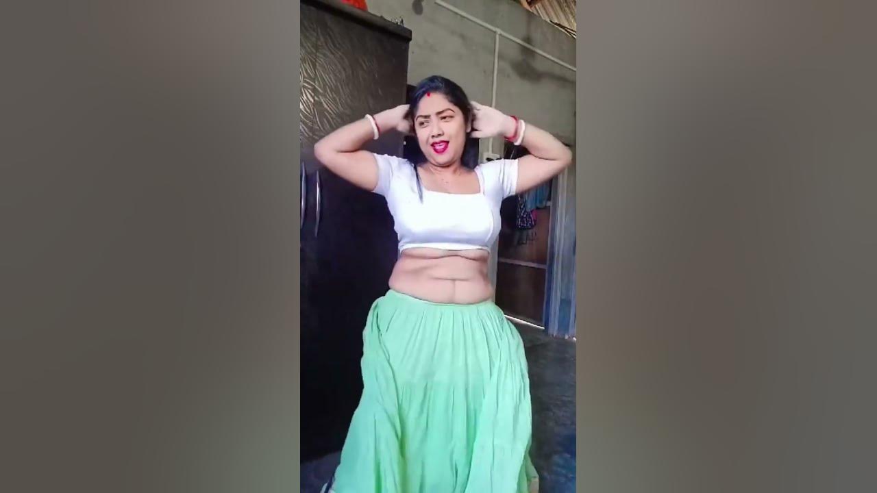 শুভ সকাল সোনা বন্ধুরা ভিডিওটা কেমন হয়েছে সবাই কমেন্টে বলবে মুঝে কম্বাল মাঙা দে - YouTube