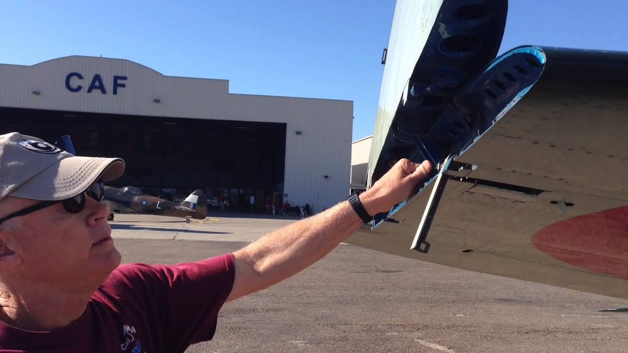 CAF SoCal A6M3 Zero wingtip folding - YouTube