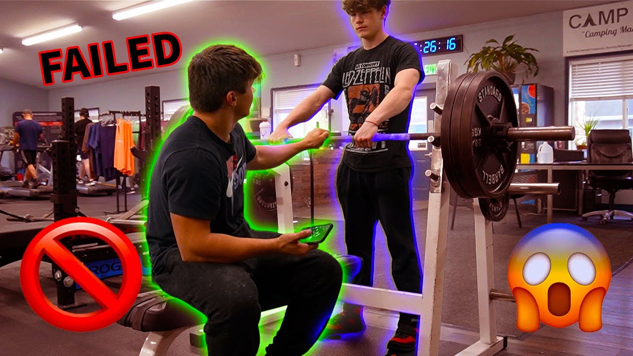 WORLD RECORD HOLDER FAILS BENCH! (The Forbidden CHEST DAY 😱🚫) - YouTube