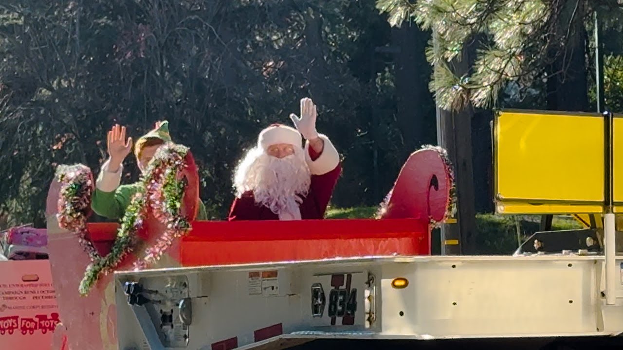 Santa on the move - YouTube