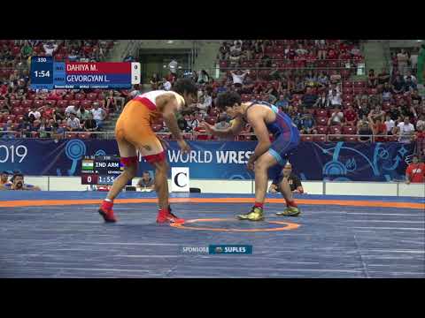 BRONZE FS - 92 kg: M. DAHIYA (IND) v. L. GEVORGYAN (ARM)