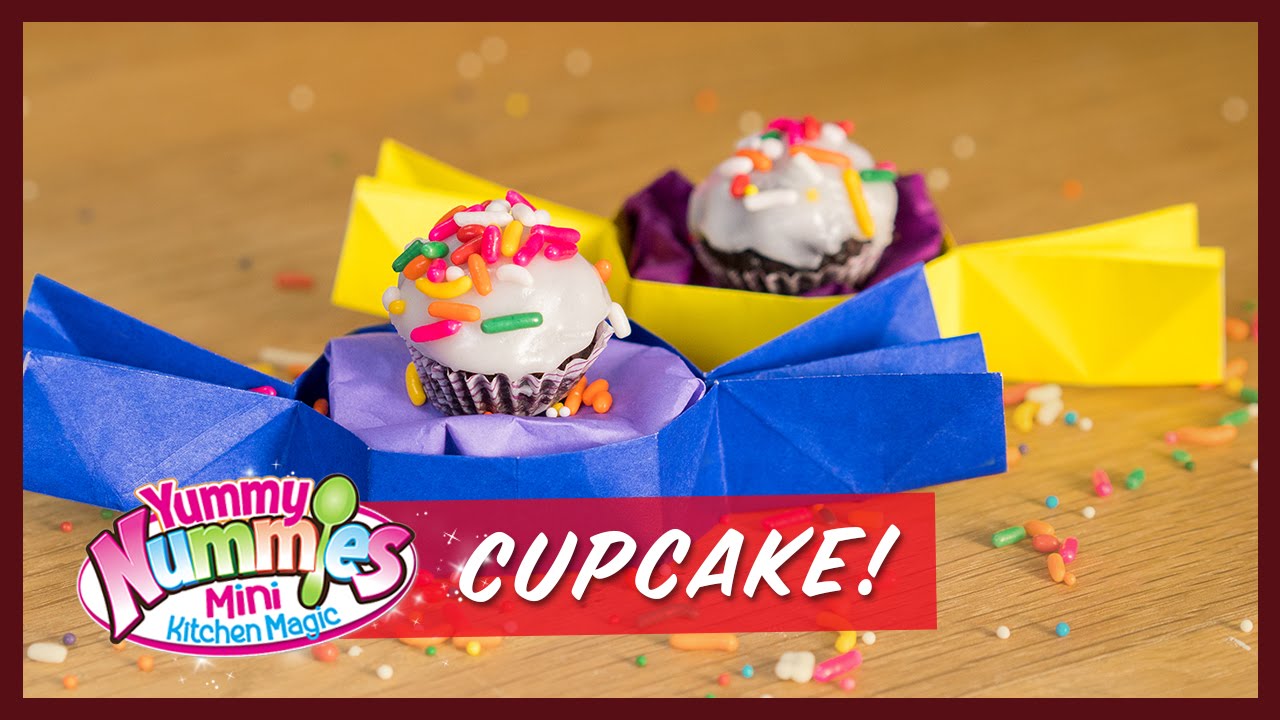 YUMMY NUMMIES CUPCAKES! | Kawaii Cookin | Strawburry17 - YouTube