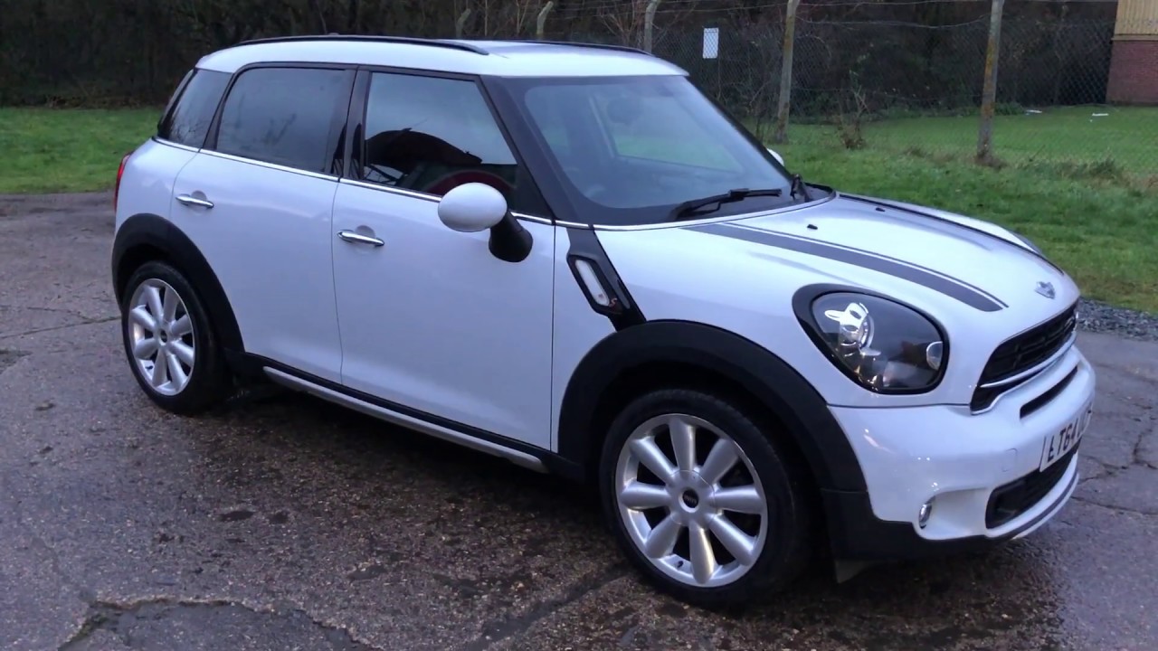 VW Golf Minni All 4 110 - YouTube