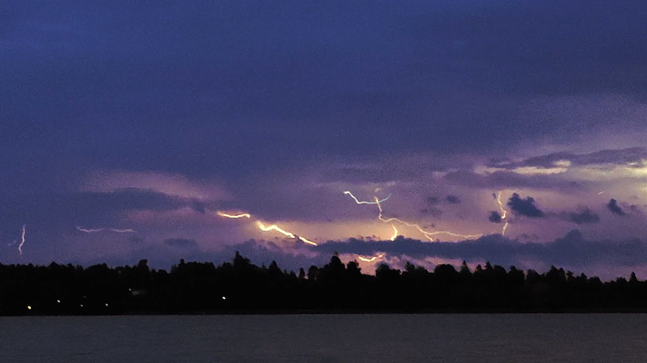 Ambient Lightning Storm; Anvil Crawlers and Heat Lightning 12.7.2022 ...
