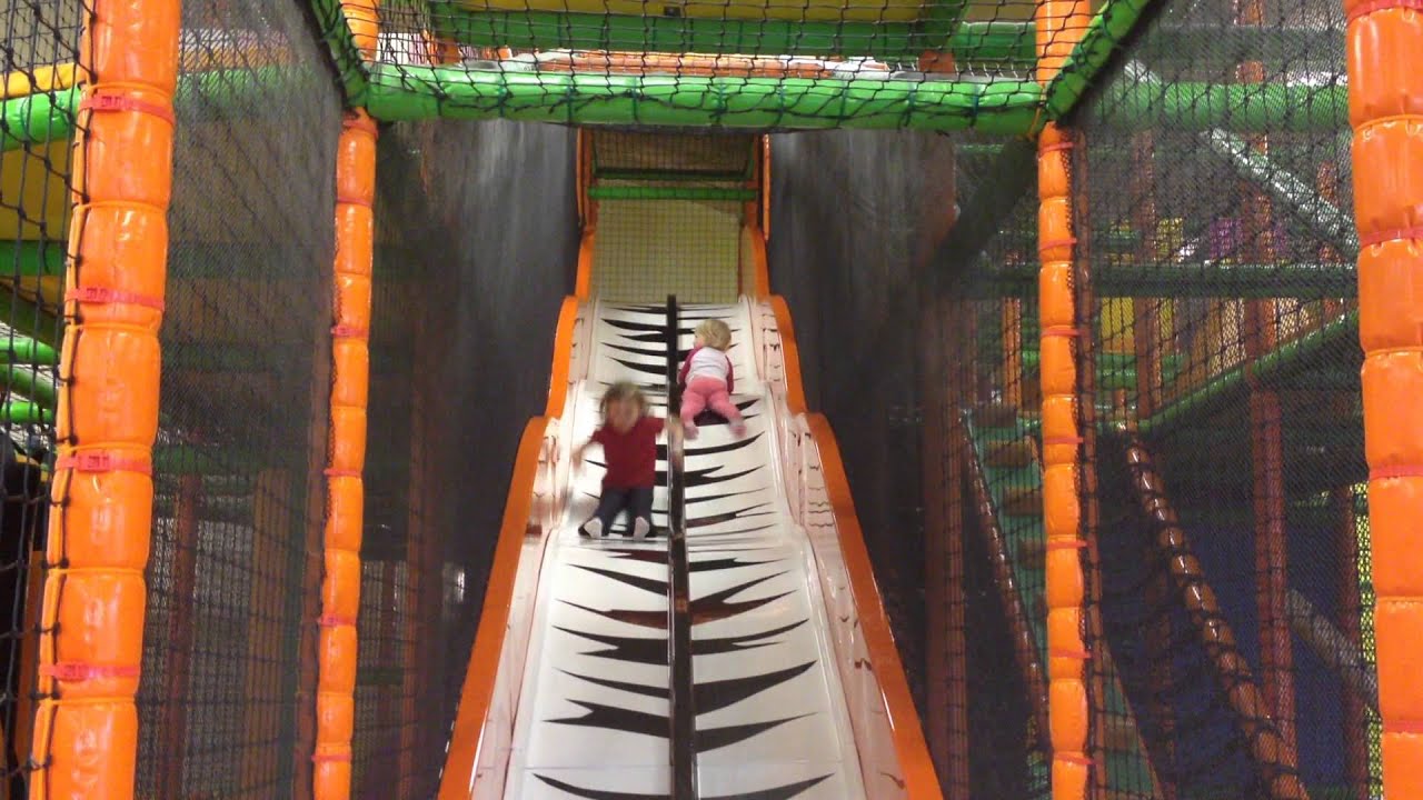 Adam & Abbie Zoopadoopa Slide Cwmbran 2014 - YouTube