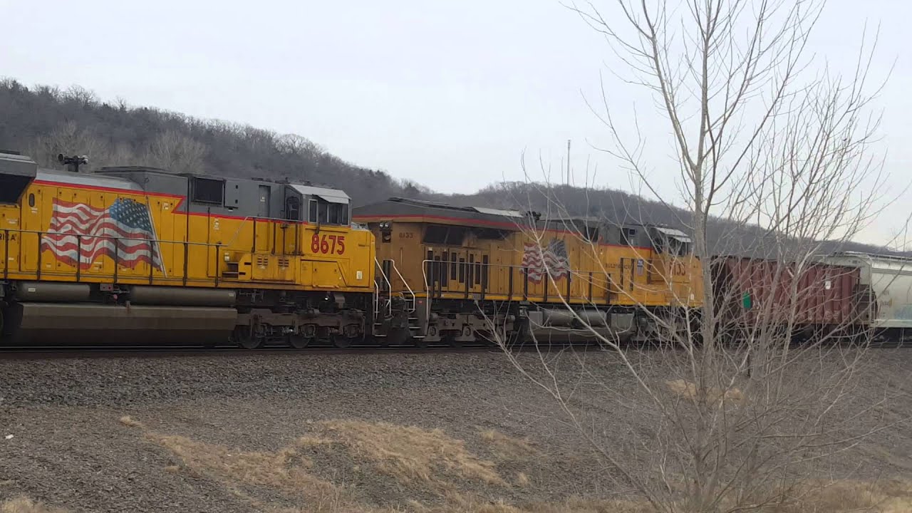 Colossal train with 6 engines and 220 cars!!! A must see!!! - YouTube