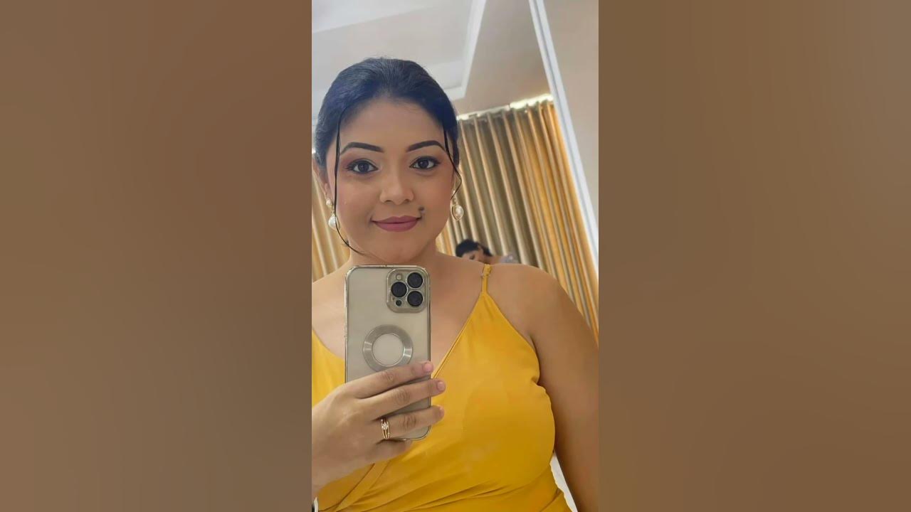 රඟපෑමෙන් ඉවත් වී දියණිය සහ සැමියා සමඟ දිවි ගෙවන මෙයාව මතක කාටද ️ Youtube