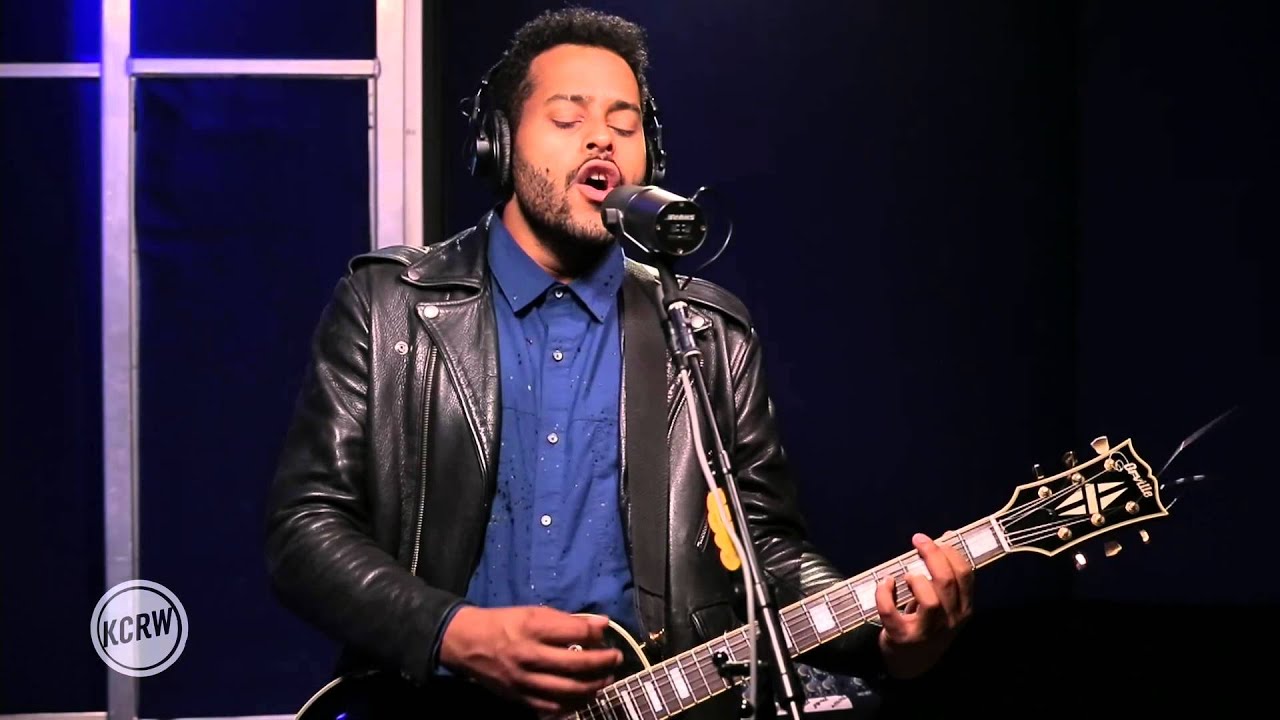 Twin Shadow performing "Eclipse" Live on KCRW - YouTube