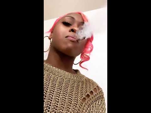 Queen Veiny Feet BTS : My Epic Domme promo shoot