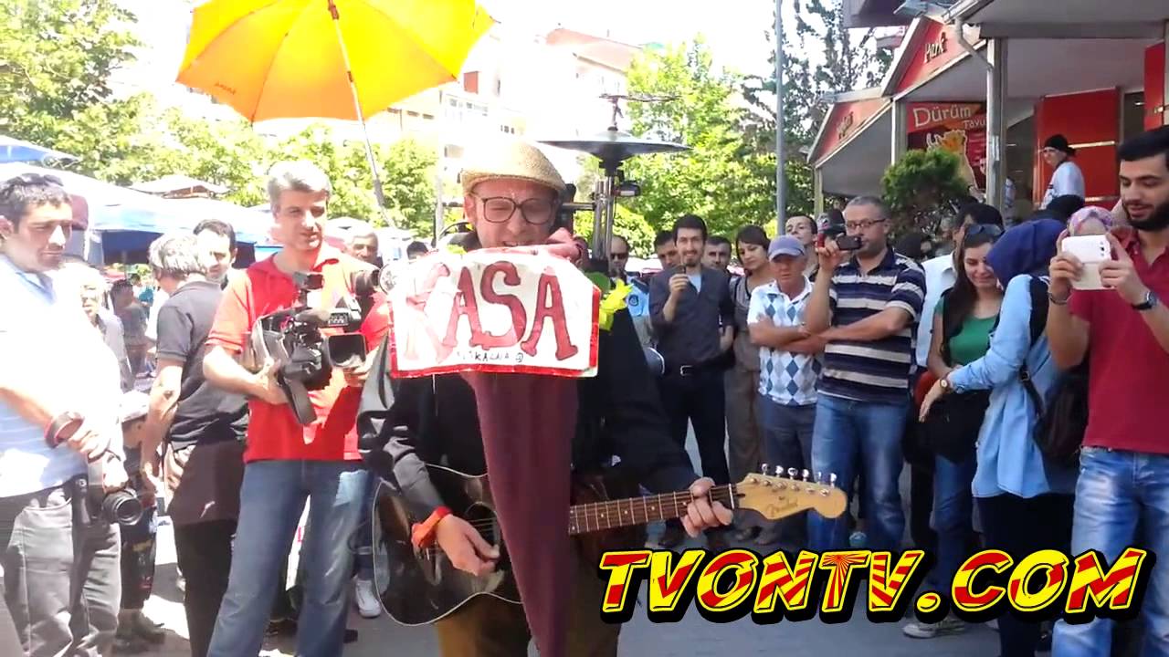 Street Performer - One Man Band in Turkey - YouTube