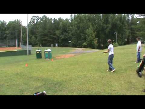 Temporary disc golf hole at Oregon Park - YouTube