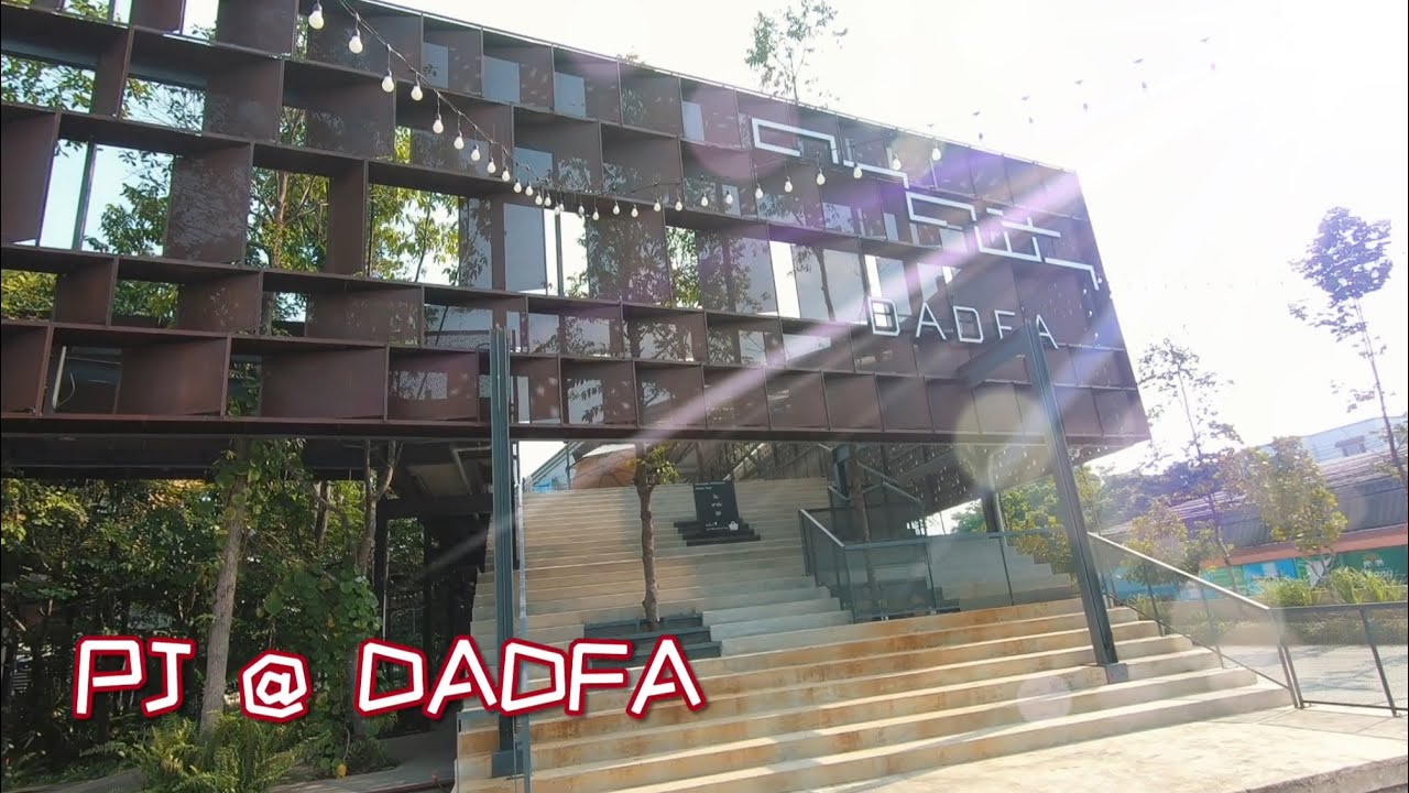 PJ @ DADFA MARKET PARK - YouTube