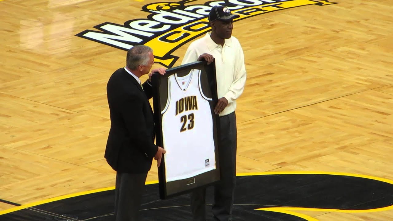 03-07-15 Iowa basketball Roy Marble - YouTube