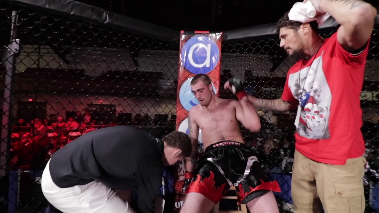 Ryan Nesbitt VS Ryan McKendrick 205 LB FCP CAGED CHAOS 16 - YouTube