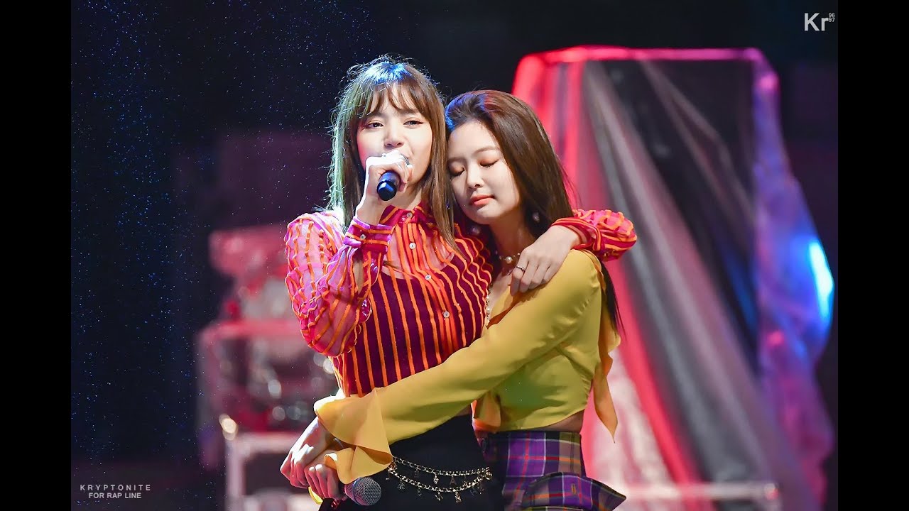 Yeah no one is taking Lisa away from you 😂😂😂 Jennie - YouTube