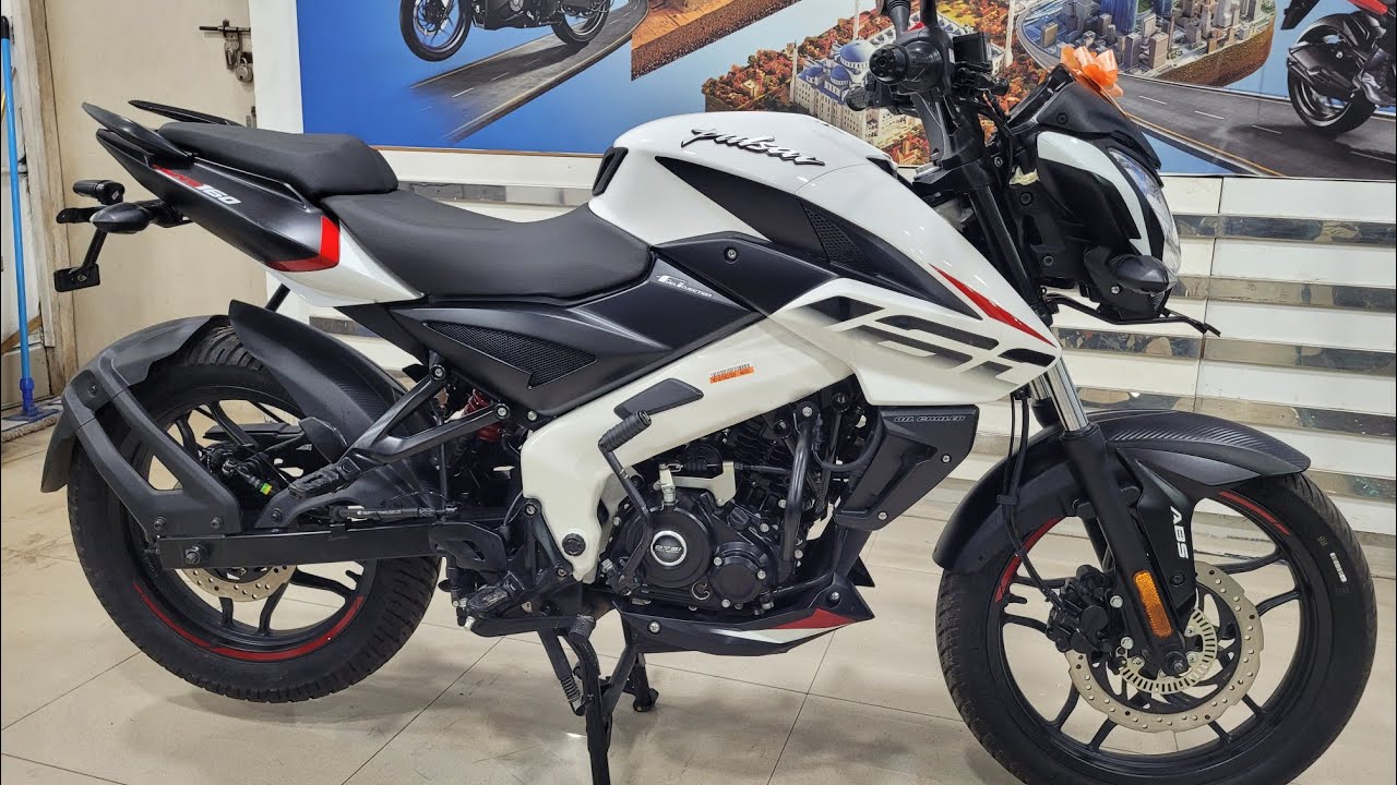 Bajaj Pulsar NS 160 | White Colour - YouTube