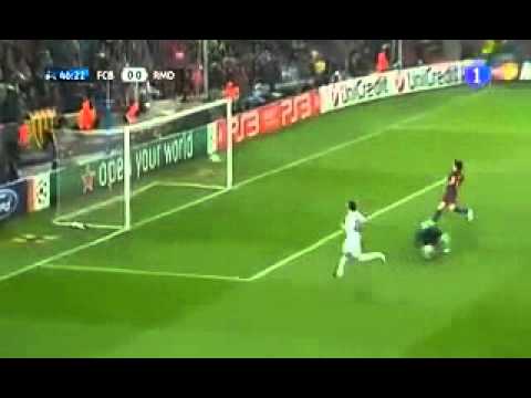 Higuain disallowed goal - Barcelona 1-1 Real Madrid - Champions League ...
