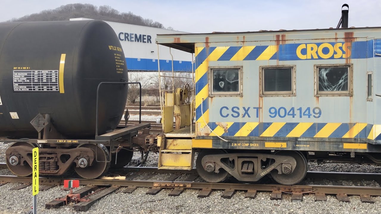 CSX Bay Window Caboose On Local Freight & Insulator Discovery, Jackpot ...