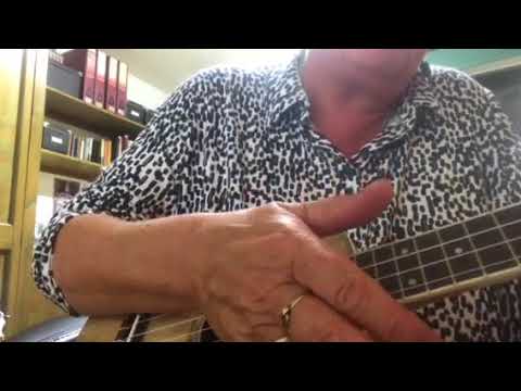Calypso style strum for ukulele tuition - YouTube