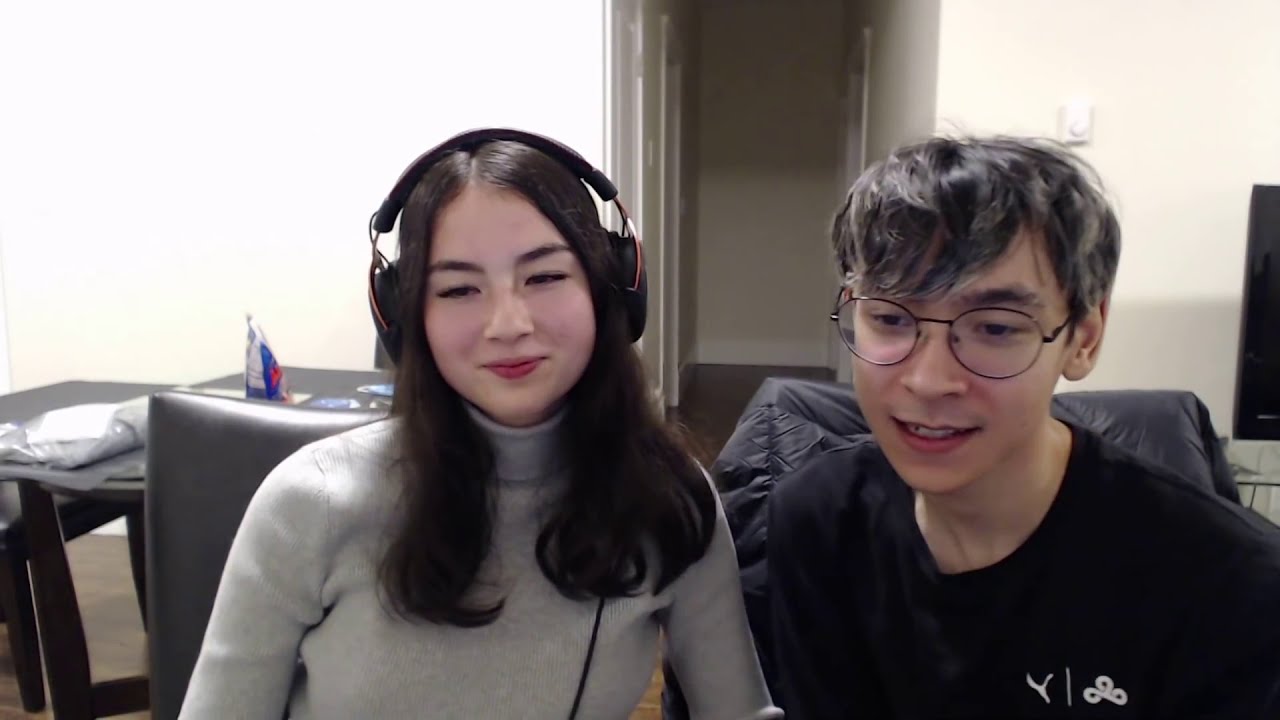 Kyedae kissing tenz on stream - YouTube