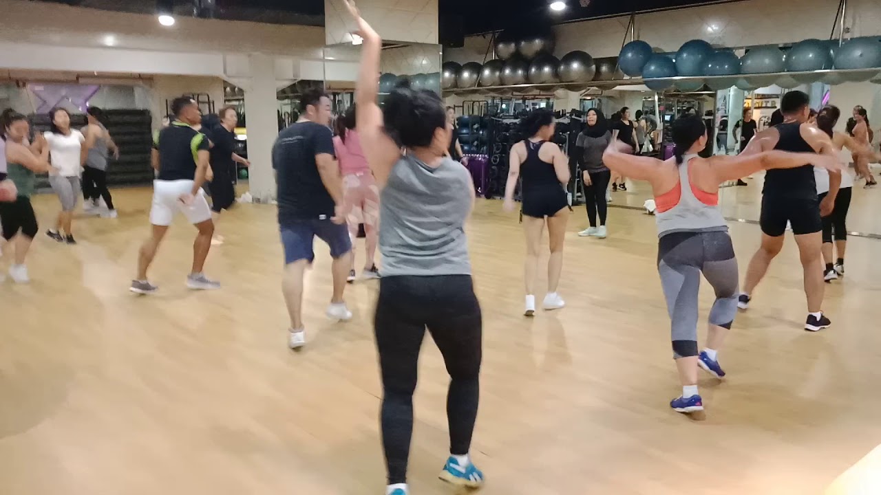 Aerobic Class at Celebrity Fitness Plaza Indonesia every monday evening ...