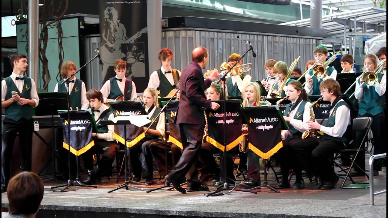 KENMORE SHS | BIG BAND | THE LADY IS A TRAMP - YouTube