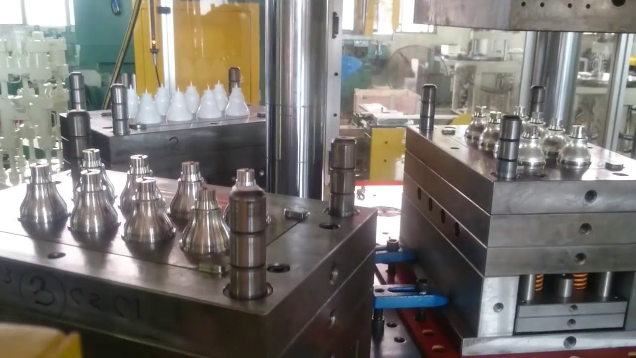 LED Bulb Holder Production rotary table injection molding machine ...