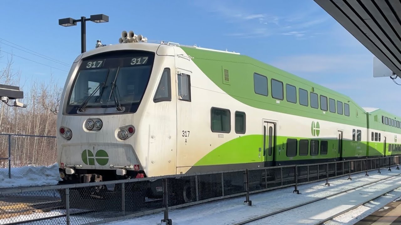 Go Train 638 Burlington Go Station February 7 2022 - YouTube