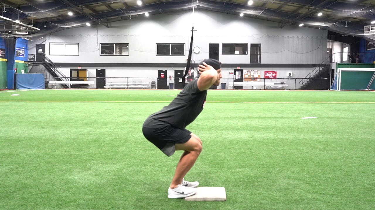 Toes Elevated Prisoner Squats - YouTube