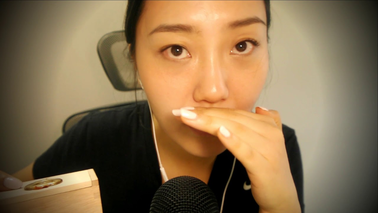 [ASMR] Scratch & Rake, Mic Brushing, Hand Movements, Rambling + More ...