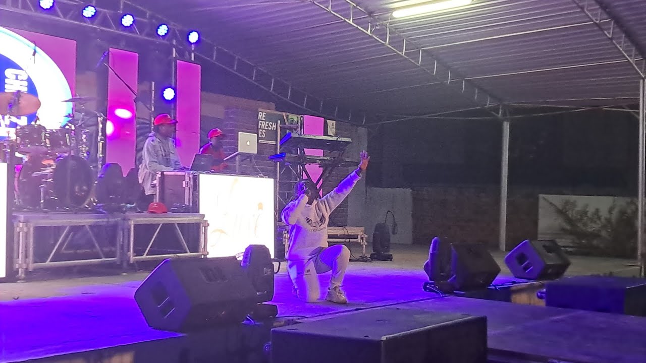Van Chichy Live Performance at Pagomo Heights Marondera - YouTube