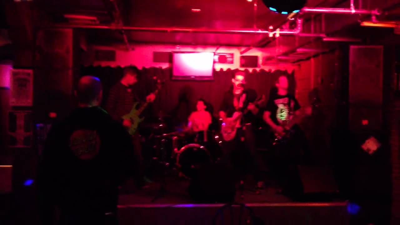 Skittish Itz - "That Guy" live at 1332 Records' Punk Monday! Boise ...