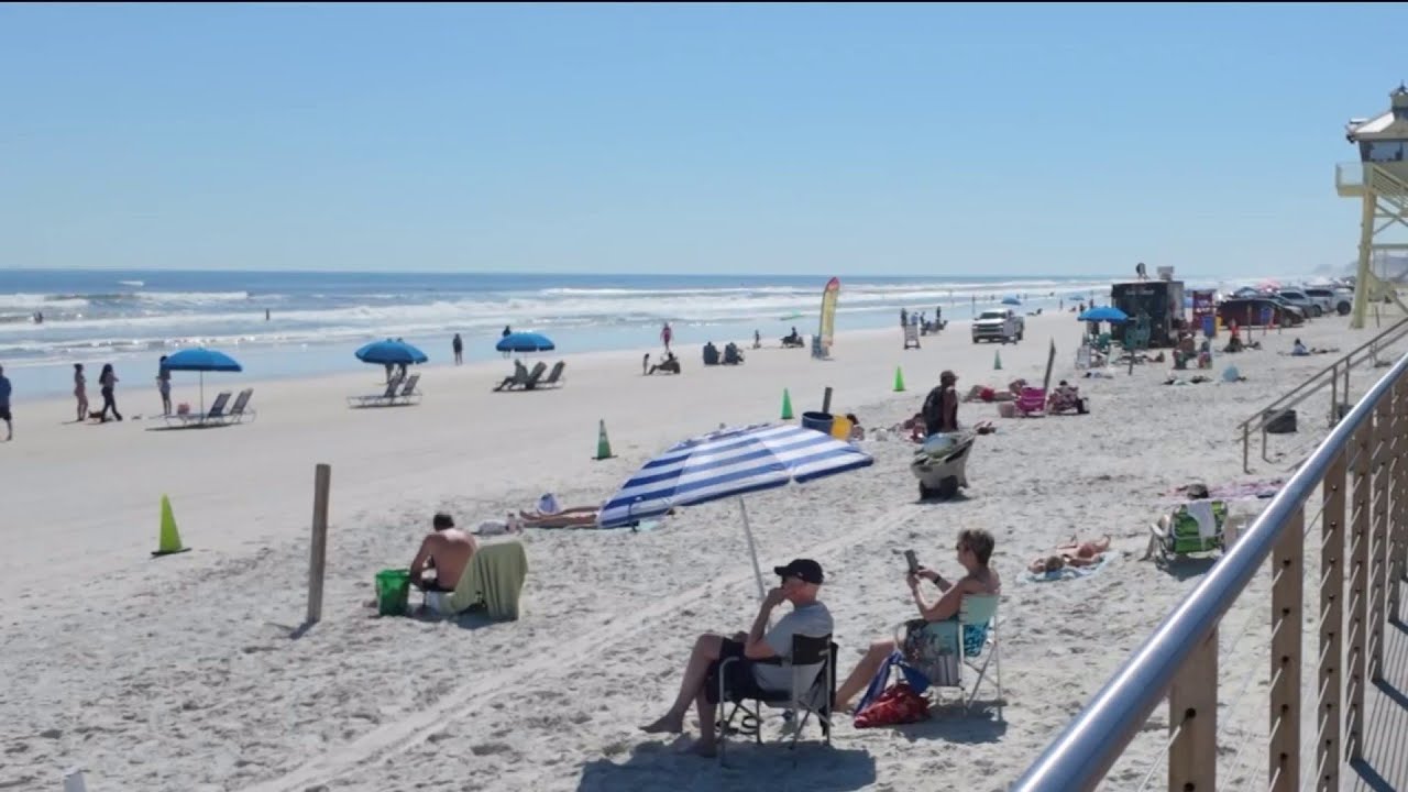 New Smyrna Beach enforces special event zone for senior skip day - YouTube