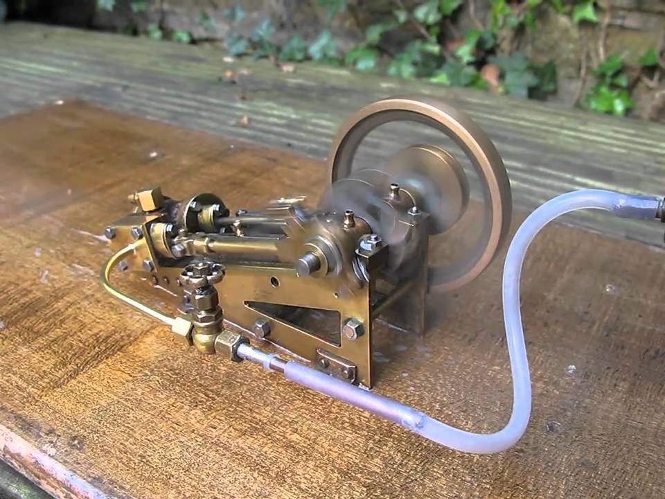 Small Diagonal Steam Engine - YouTube