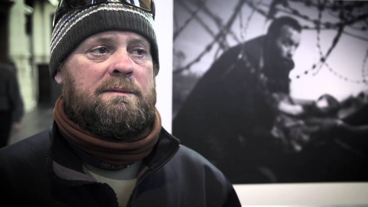 Interview with World Press Photo 16 year winner Warren Richardson - YouTube