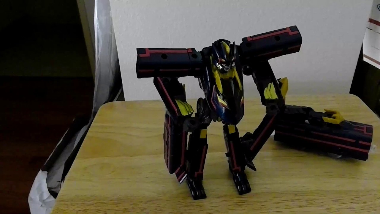 Tomy Shinkansen Motorized Shinkalion Transforming Robot Bullet Train ...