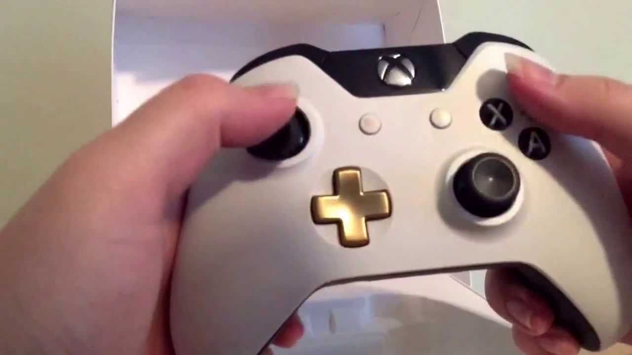 My first vid: GameStop exclusive Xbox One Lunar White controller ...