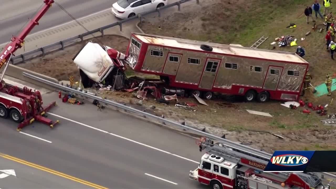 Officials provide update after 3 horses dead, driver injured in Nelson ...