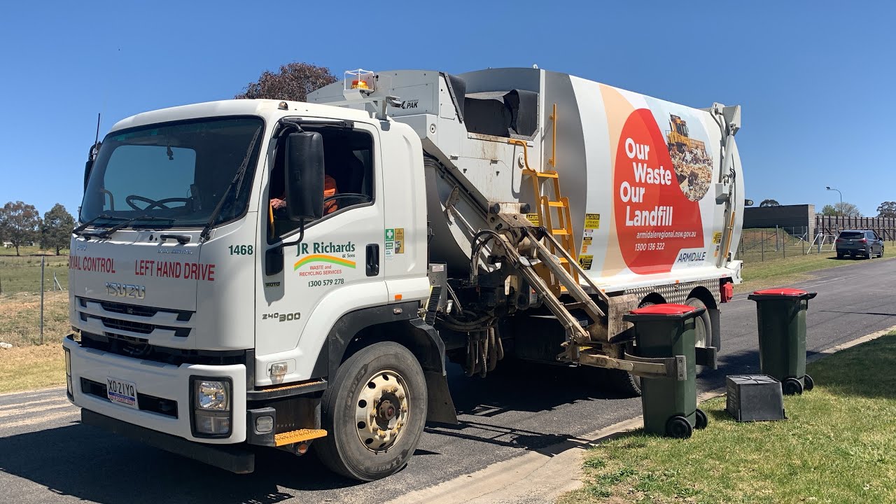 Armidale Regional Council Garbage Collection - YouTube