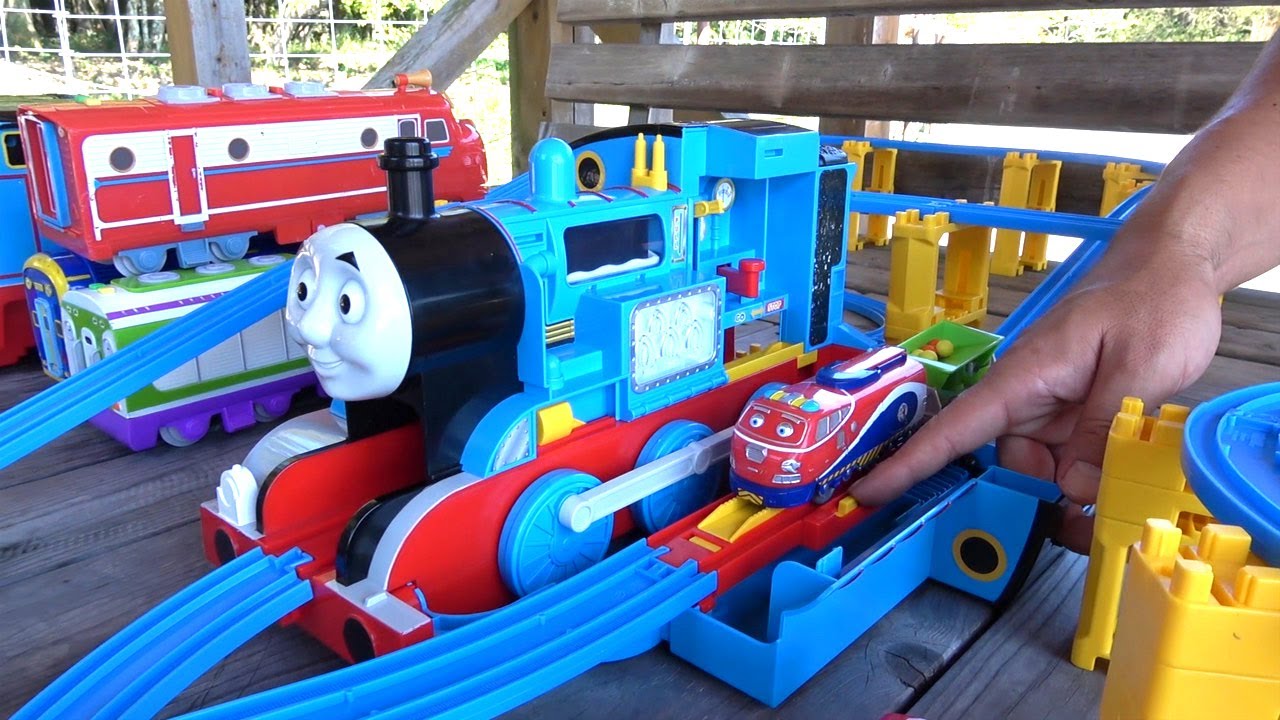 Thomas & Chuggington Plarail ☆ W Big Thomas Coal Carrying Course - YouTube