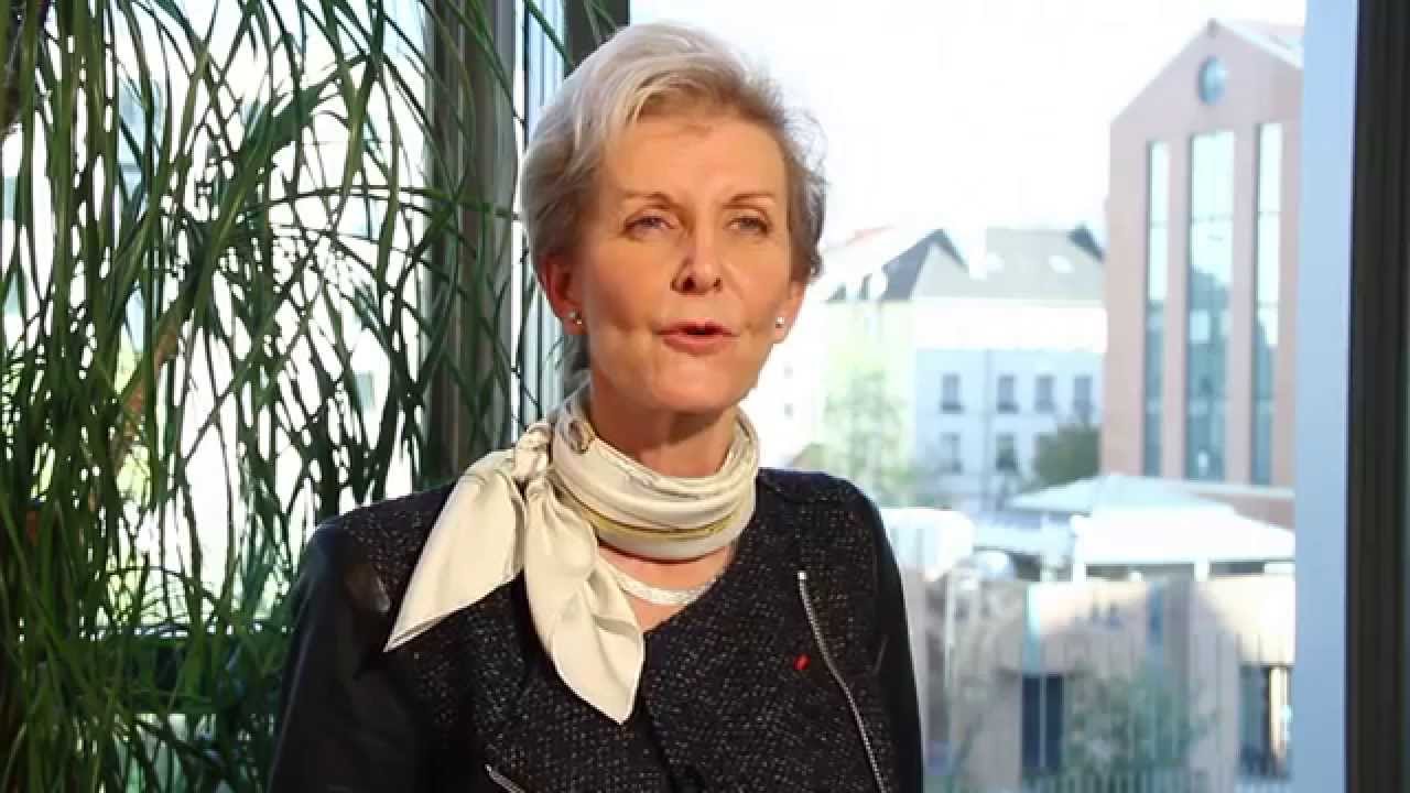 Interview W2-IM Isabelle de Wavrechin - YouTube